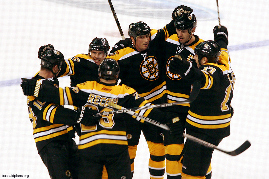 Late Game Heroics Helping Bruins Playoff Push - The Hockey Writers ...