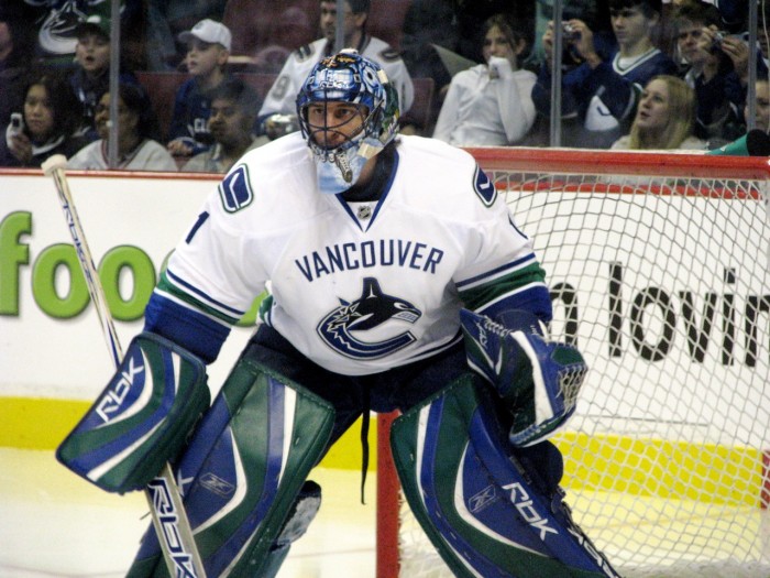 Roberto Luongo - 7 Cool Facts
