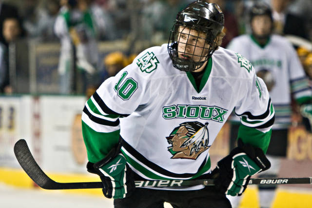 UND Hockey: Sub-Par Faceoff Numbers Plague Team - The Hockey Writers ...