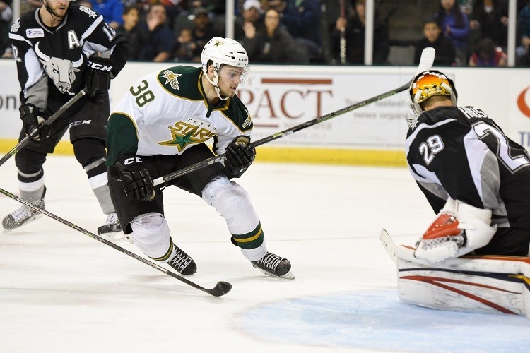 Brett Ritchie Injury Opens Up Opportunity For Other Stars Forward ...