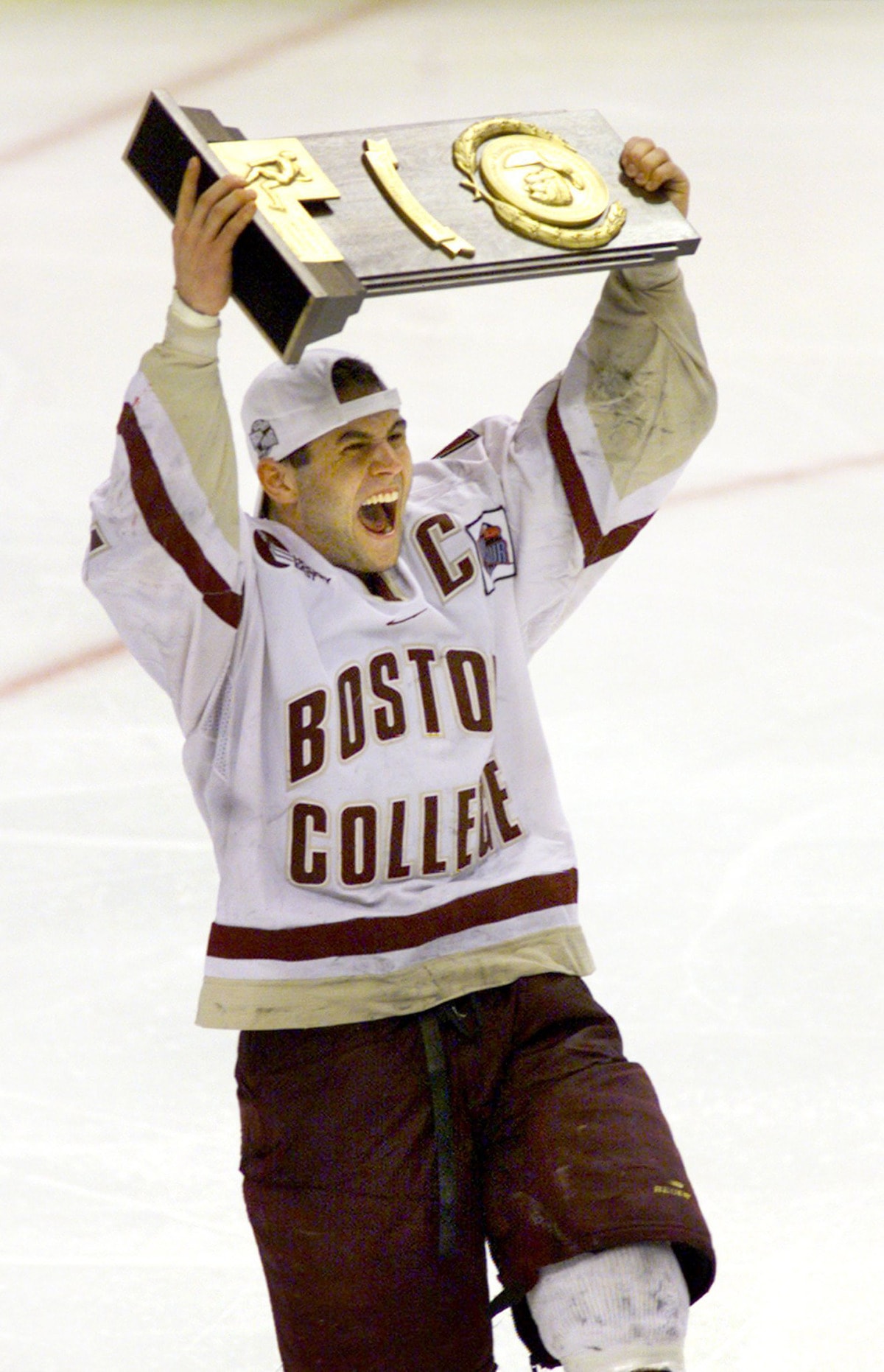 NCAA Hockey National Championship History: The 2000s - The Hockey ...