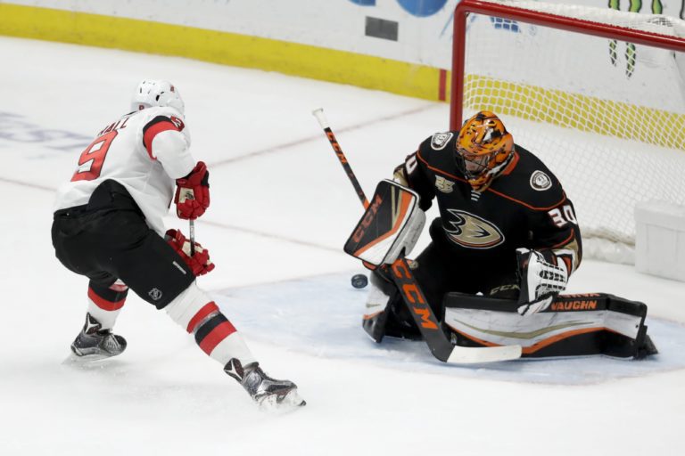 Anaheim Ducks Fly Past New Jersey Devils in Shootout