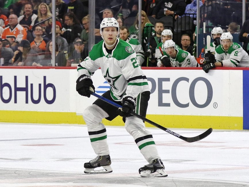 Lindell Scores Winner in OT, Stars Rally to Beat Avs 3-2