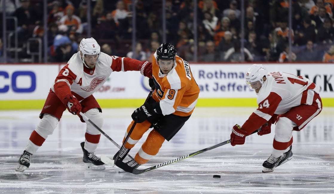 Philadelphia Flyers Top Detroit Red Wings - Hart Stops 22 in NHL Debut