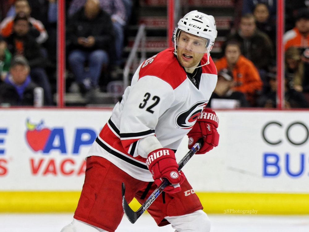 Kris Versteeg: A Well-Travelled and Successful NHL Career - The Hockey ...