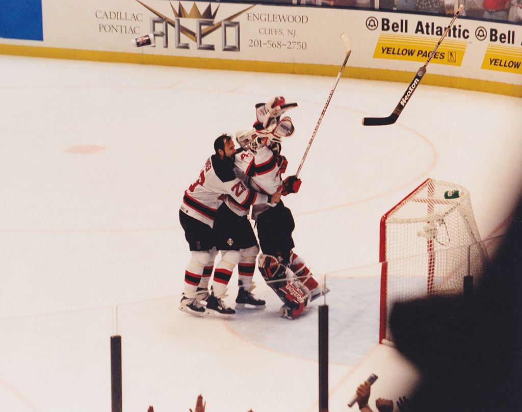 Neal Broten Trade to New Jersey - The Hockey Writers - Devils History ...