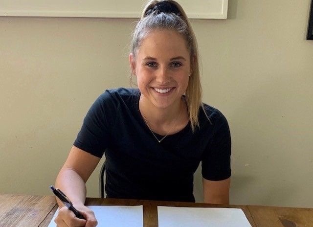 Whitecaps Sign Gophers' Scoring Star Nicole Schammel - The Hockey ...
