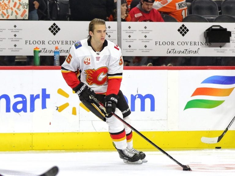 Calgary Flames’ Chris Tanev Proving to Be a Steady Presence on Back End