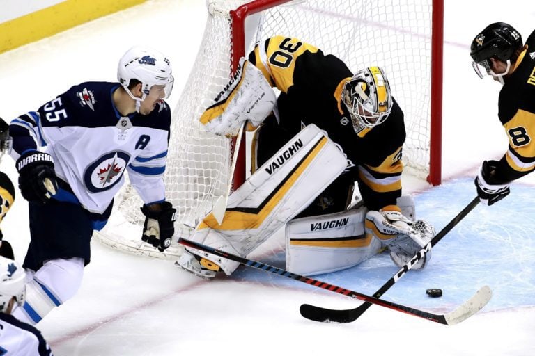 Pittsburgh Penguins Down Winnipeg Jets - Winning Streak at 8