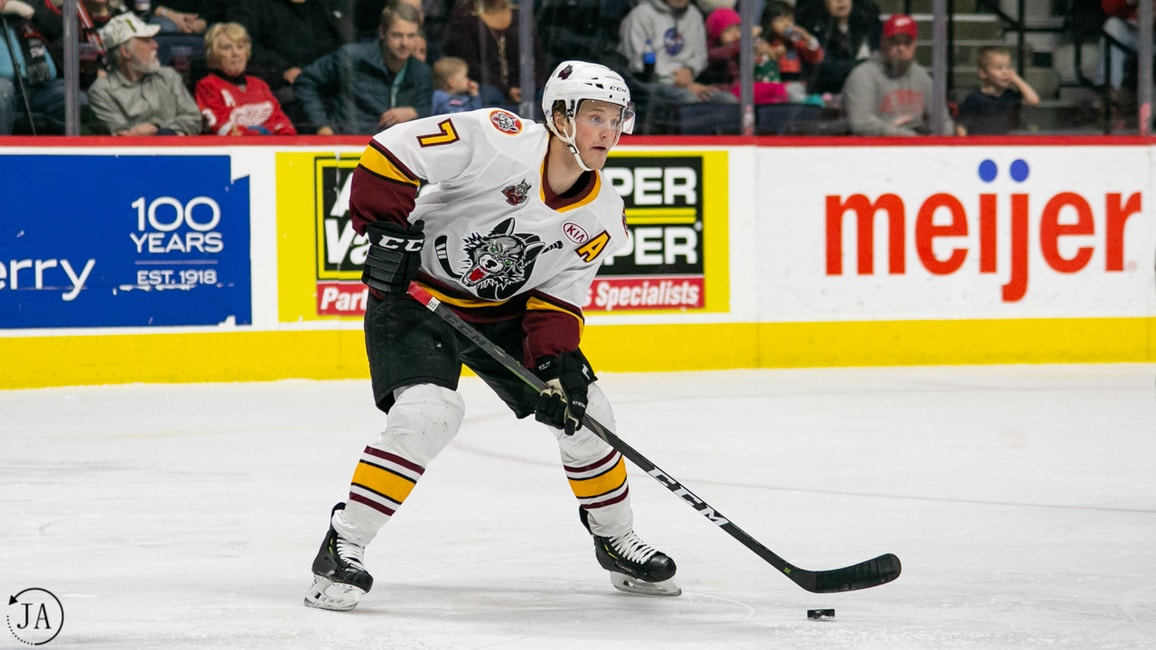 New Look Chicago Wolves Gunning for Fourth Straight AHL Central Crown