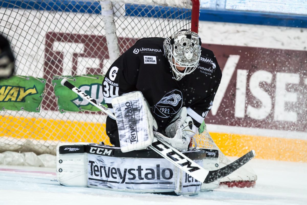 Alexandar Georgiev Ready for the Rangers - The Hockey Writers - New ...