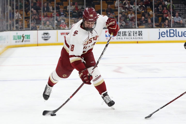 New York Islanders' Oliver Wahlstrom Expected to Leave Boston College