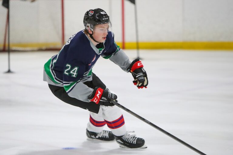 Edmonton Oilers Draft Reid Schaefer 32nd Overall - The Hockey Writers ...
