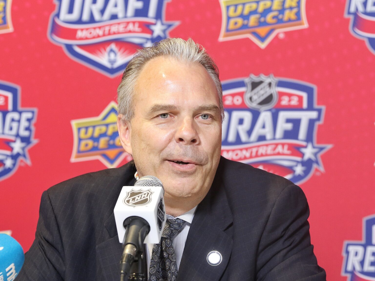 Jets' Cheveldayoff Seems Content With Stale Status Quo