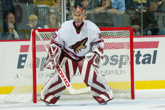 Revisiting Brian Boucher's Record Shutout Streak - The Hockey Writers ...