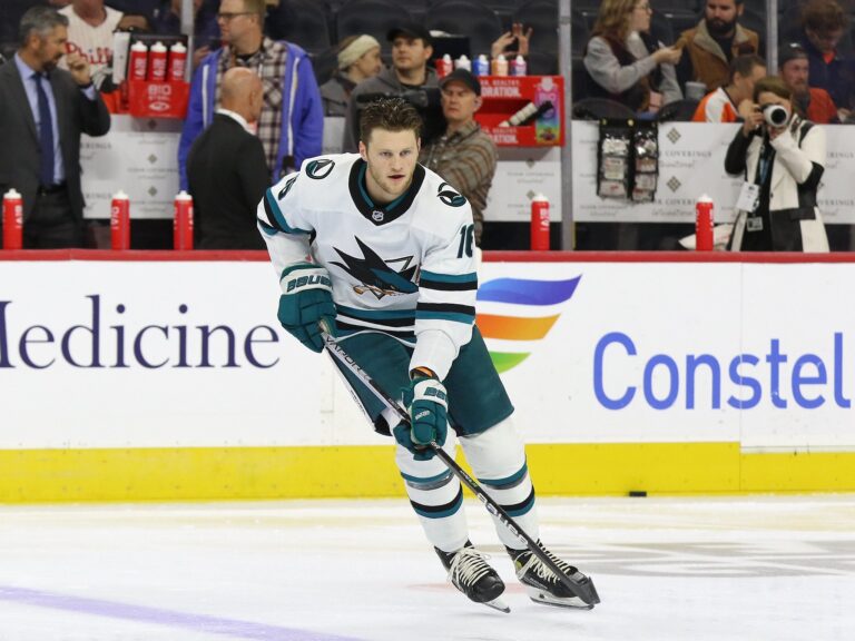 3 Sharks Who Are Playing Well During Difficult Span - The Hockey ...