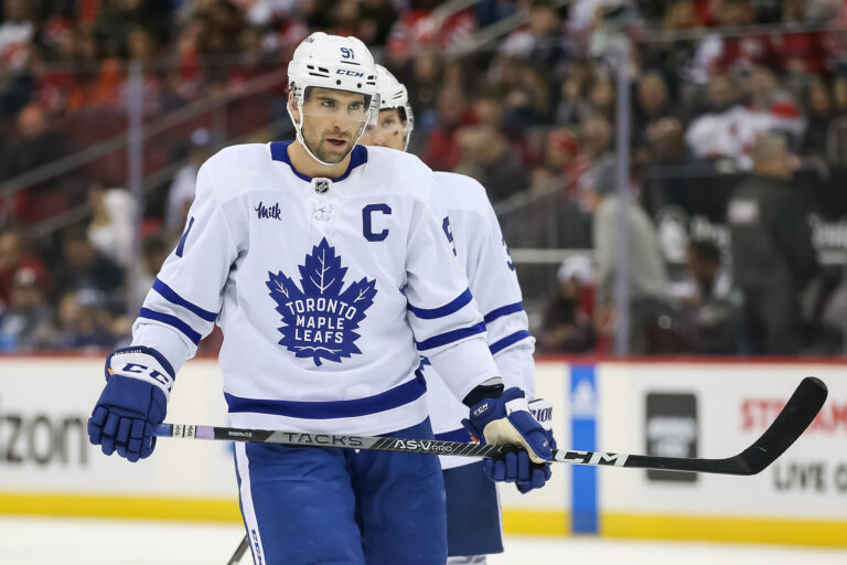 Ranking the Toronto Maple Leafs Captains Since 1967 - The Hockey ...