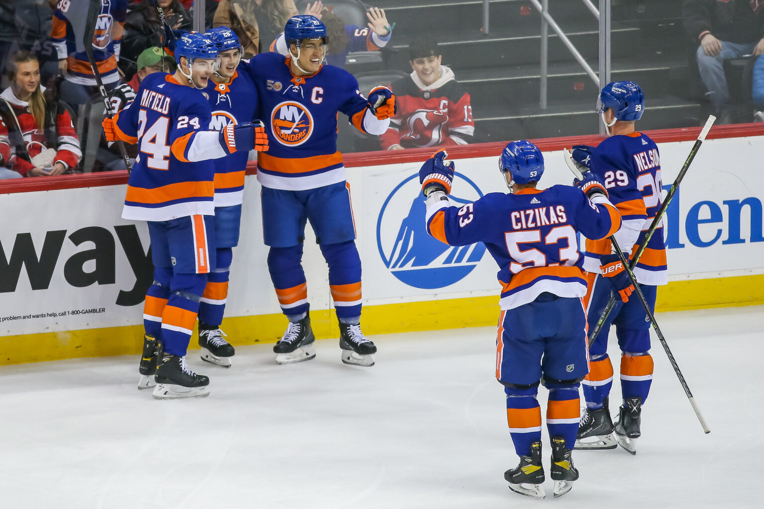 Catching Up with Blue Line Deli: Islanders, Community, and Bagels - The ...