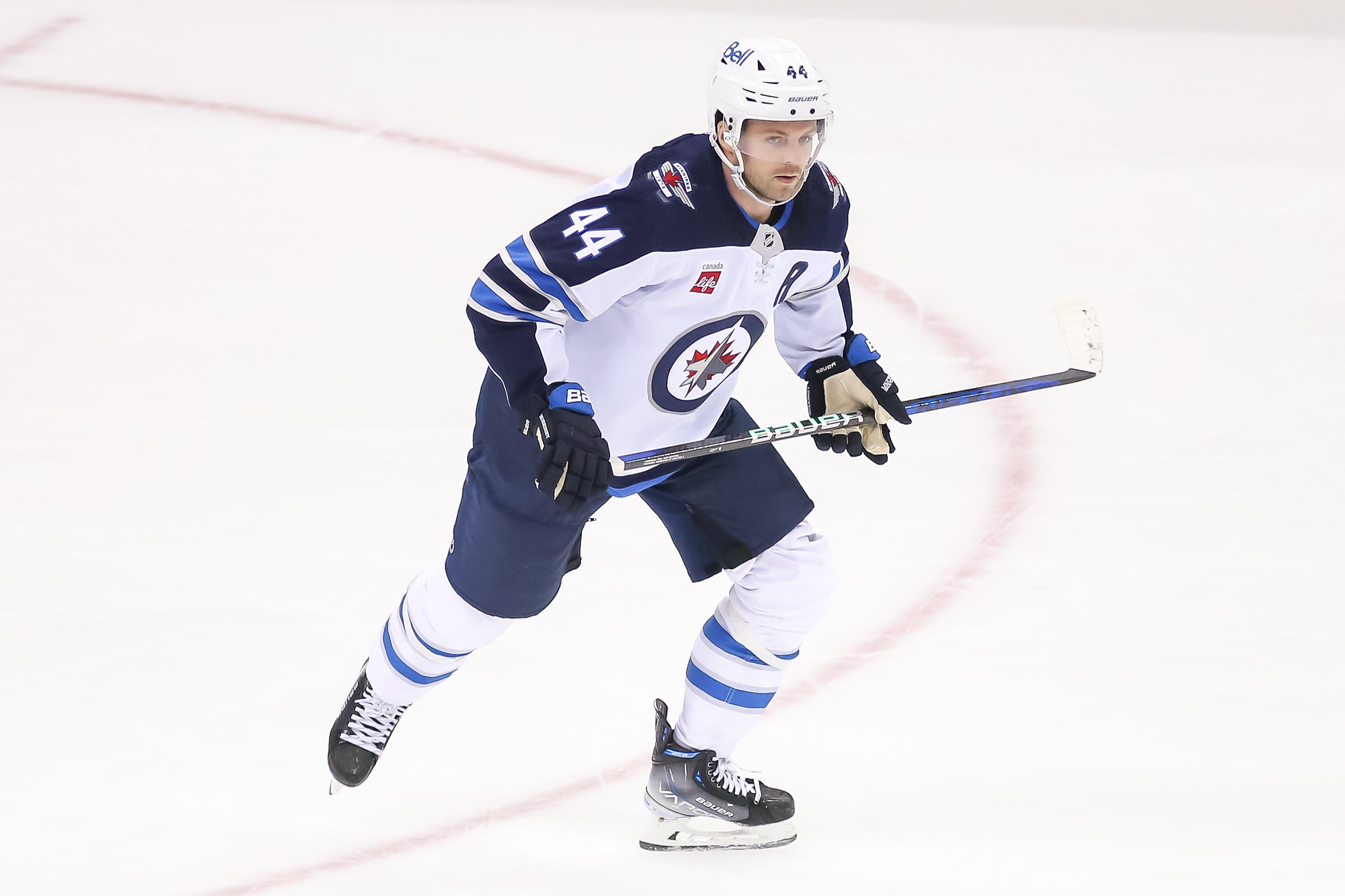 Morrissey Exits With Injury in Winnipeg Jets Loss to Maple Leafs
