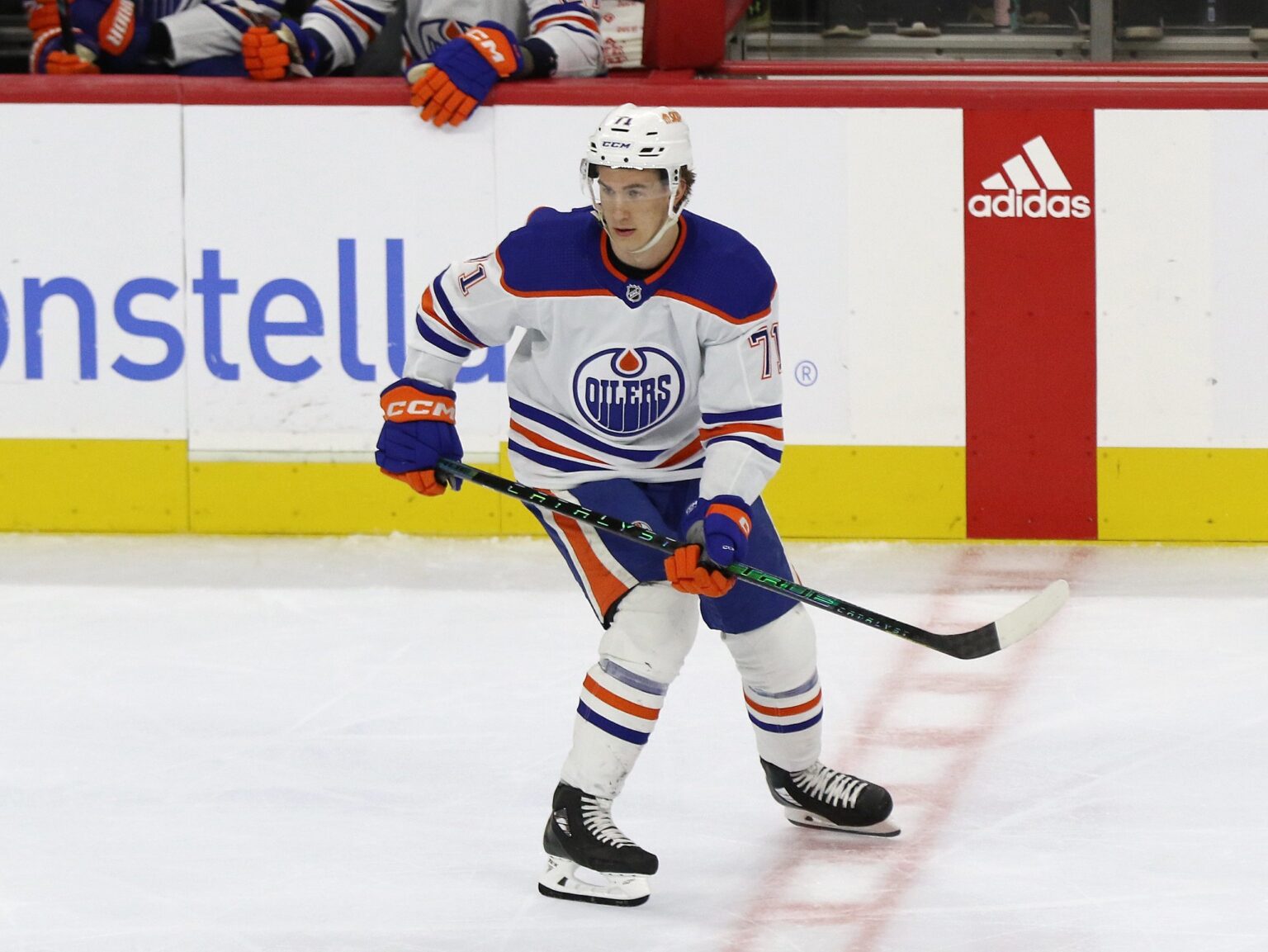 Edmonton Oilers Must Make a Decision on a 3rd Line Centre