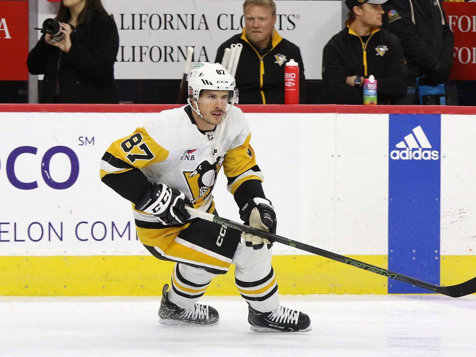 Blackhawks 2024-25 Season Schedule: 10 Games to Circle - The Hockey ...