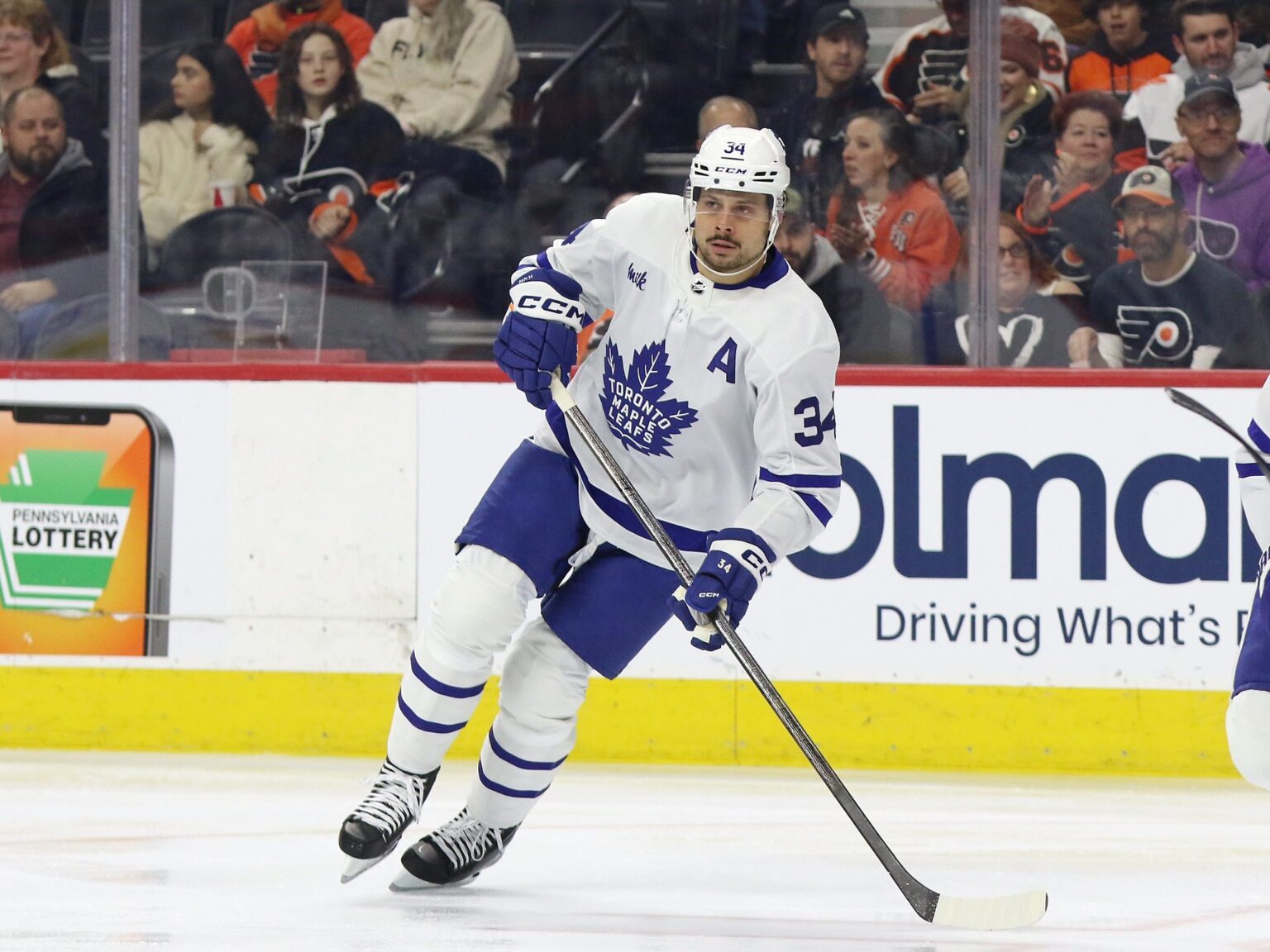 Maple Leafs' Keefe Calls Matthews' 70-Goal Pursuit "Major Distraction" - The Hockey Writers ...