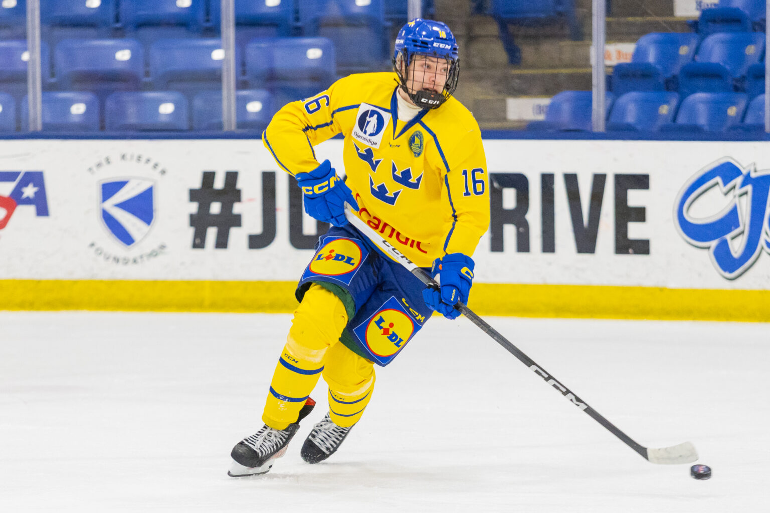 Sweden Beats Canada 8-4 in World Junior Summer Showcase - The Hockey ...
