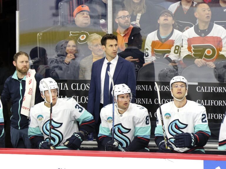 Kraken News & Rumors: Fisker Molgaard Signed, Laine an Option & More ...