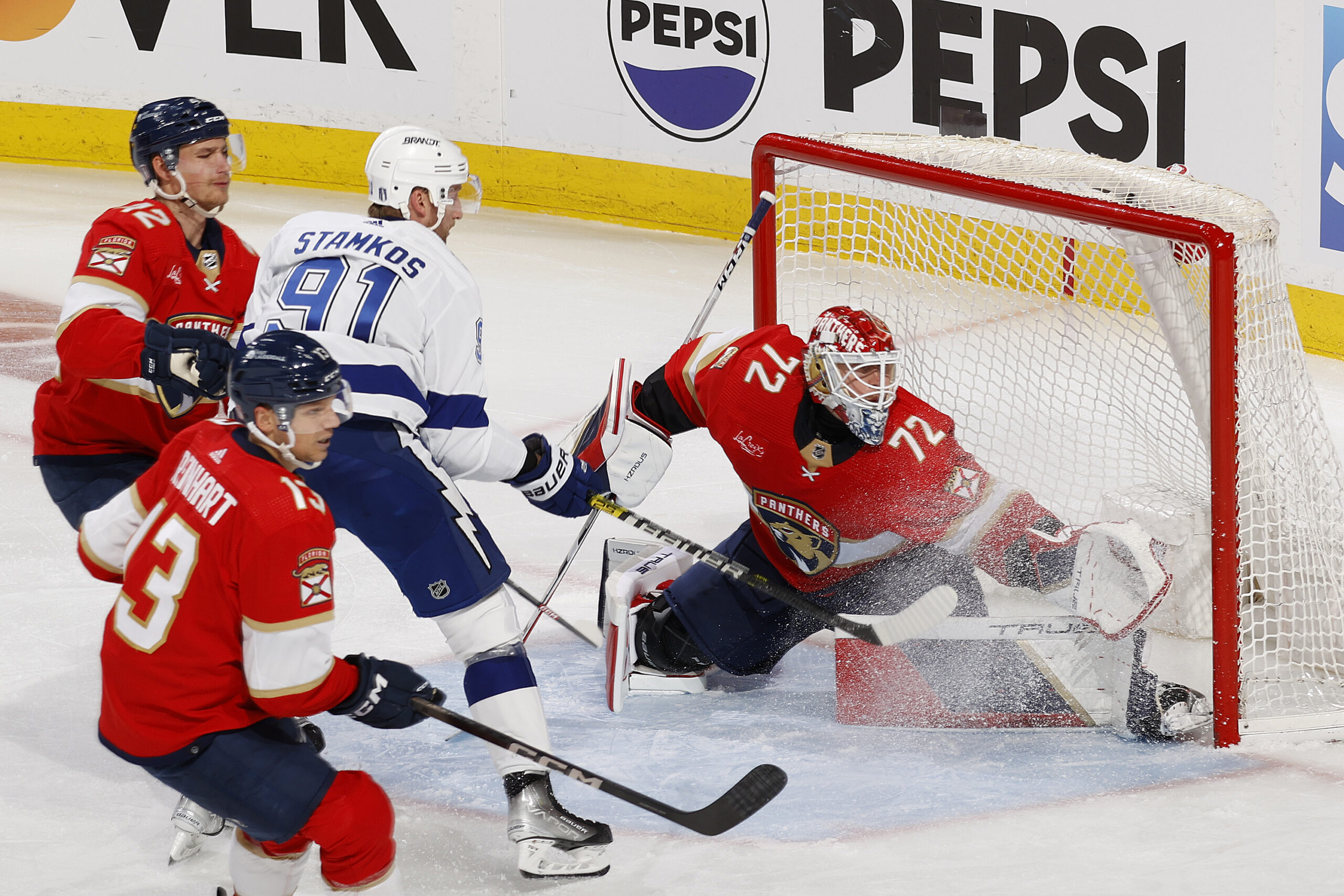 Panthers Defeat Lightning 2-1 in Battle of Sunshine State - The Hockey ...
