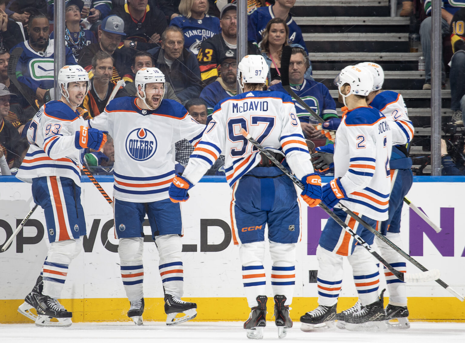 2024-25 Edmonton Oilers Resembling 1980s Teams - The Hockey Writers ...