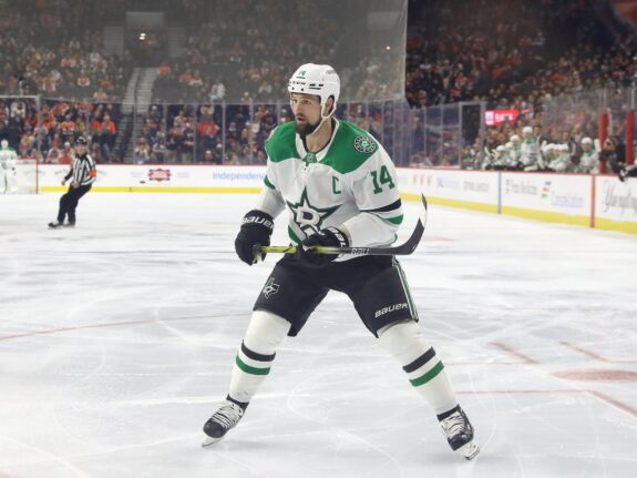 Dallas Stars' Jamie Benn Out 4 Weeks With Collapsed Lung - The Hockey ...
