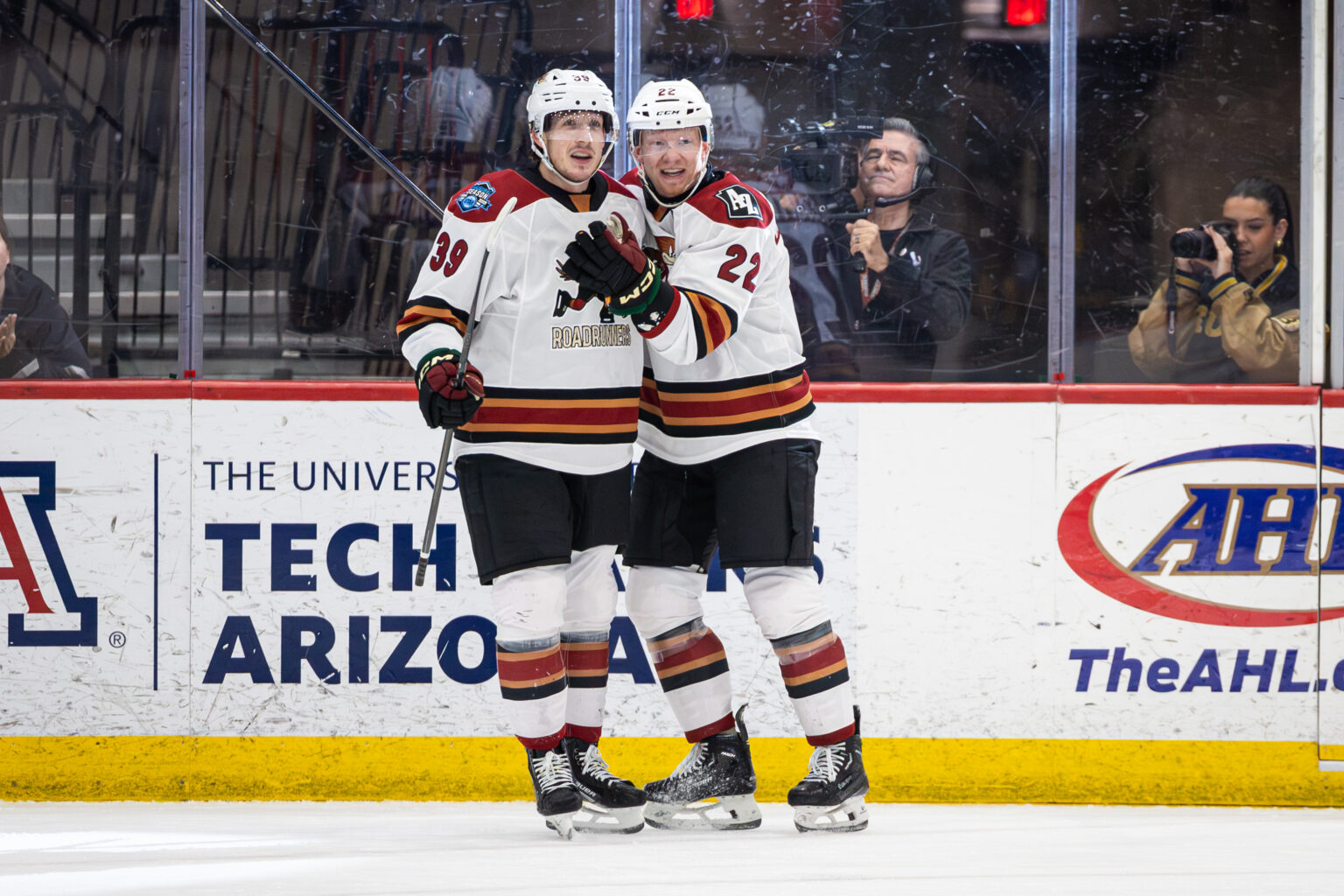 Utah Mammoth's 2024-25 Report Cards: Cameron Hebig - The Hockey Writers ...