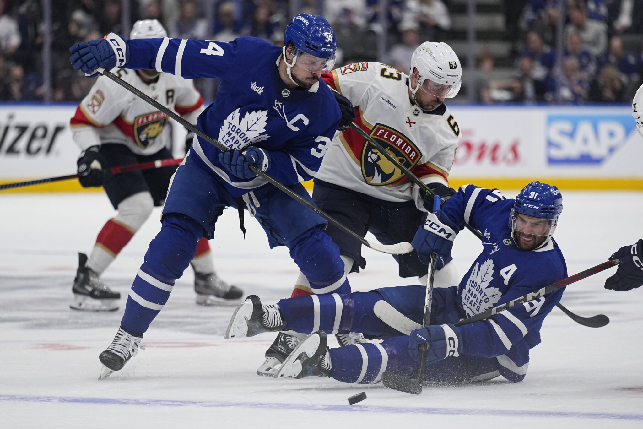 Tavares Takes Less to Stay: What His New Deal Means for the Maple Leafs ...