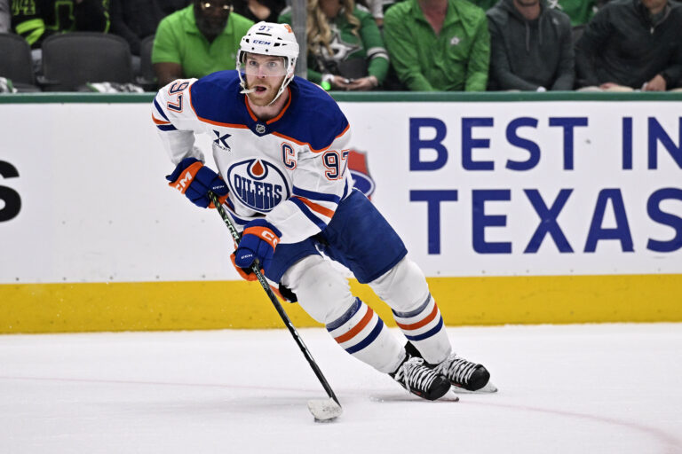 Connor McDavid Is One of the Biggest Reasons Oilers Are Worth $2.65B ...