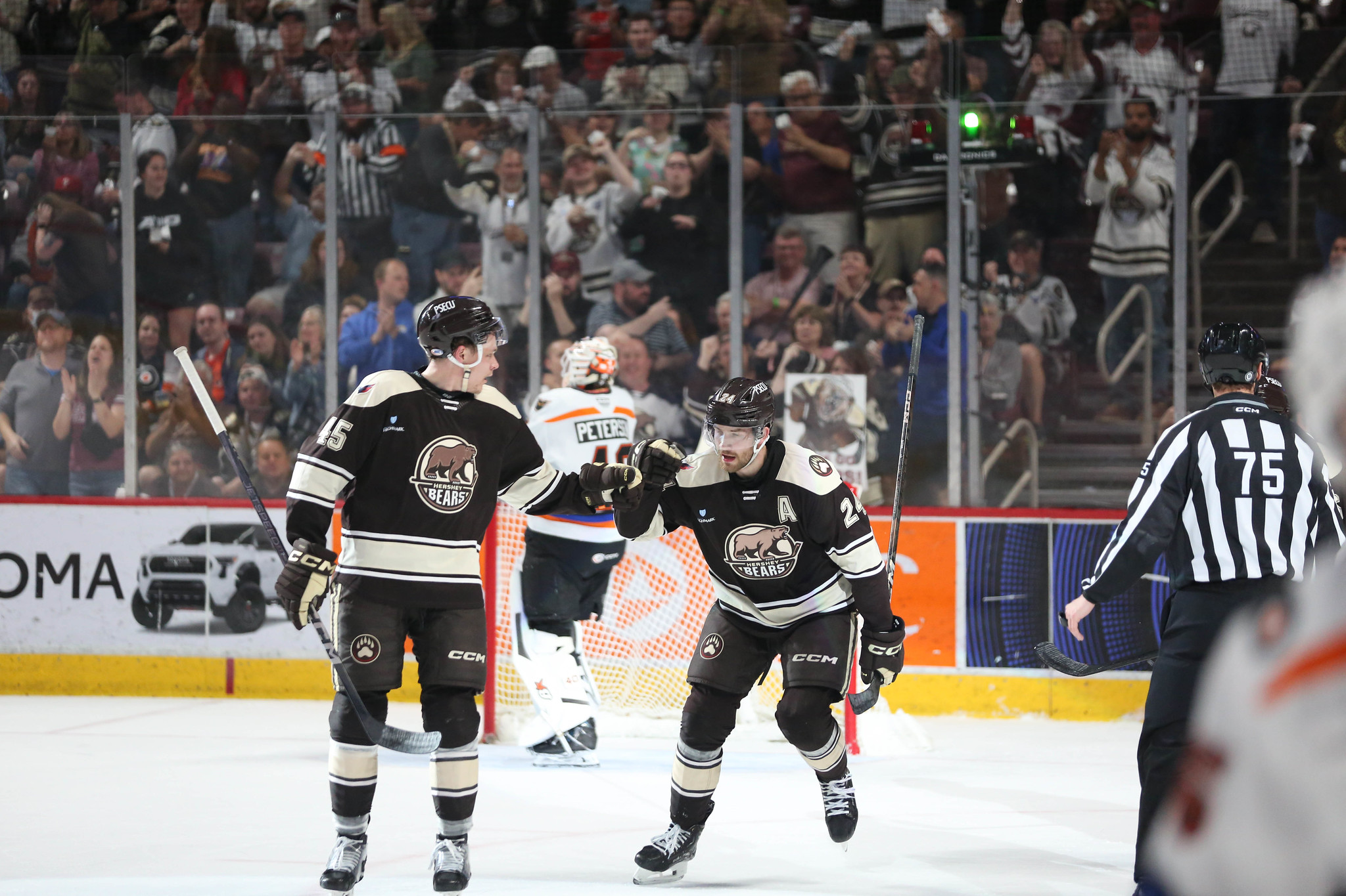 Hershey Bears' 3-Peat Pursuit Is Alive & Well After Series Comeback vs ...