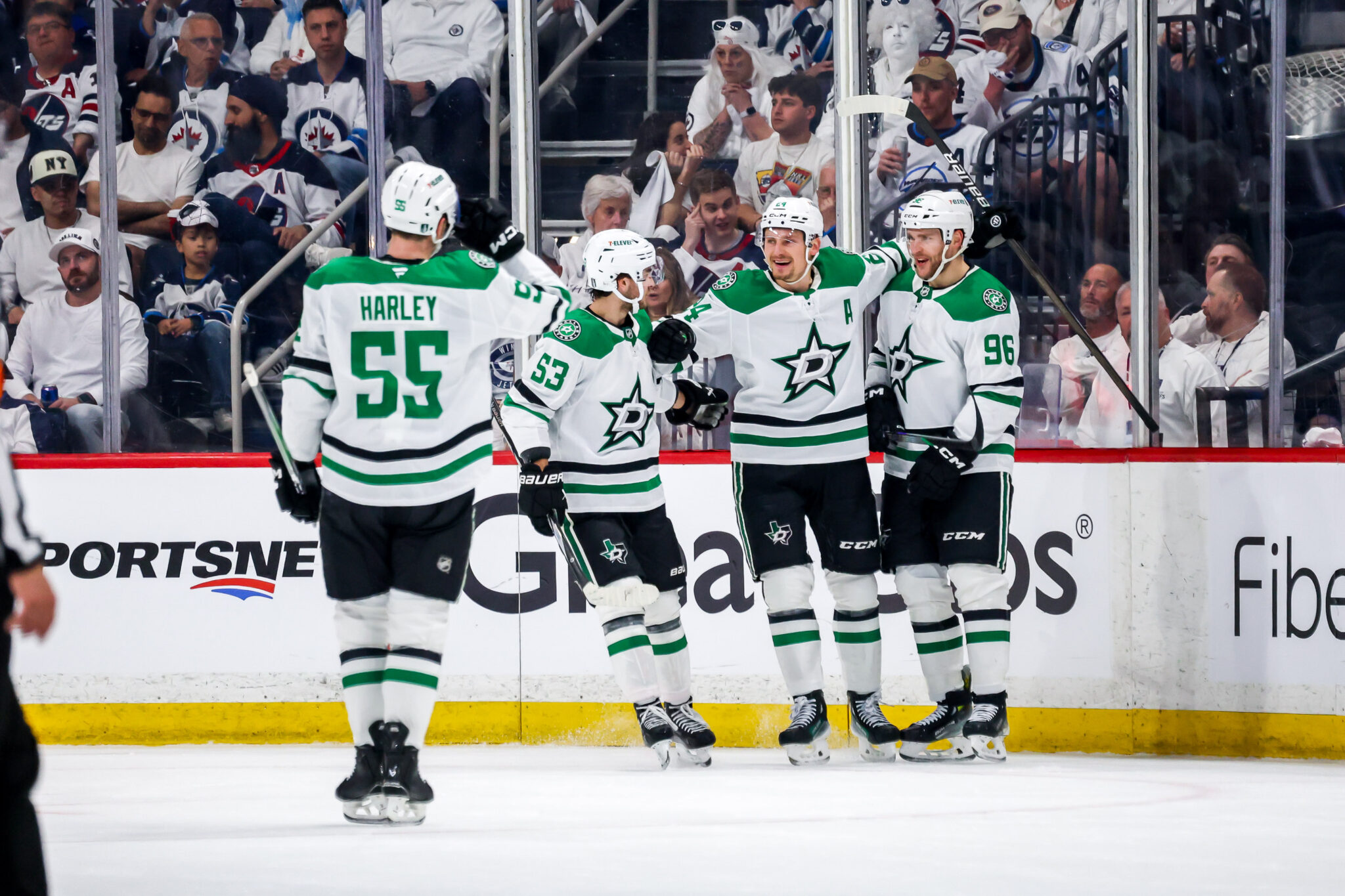 3 Takeaways From Stars' 3-2 Game 1 Win Over Jets - The Hockey Writers ...