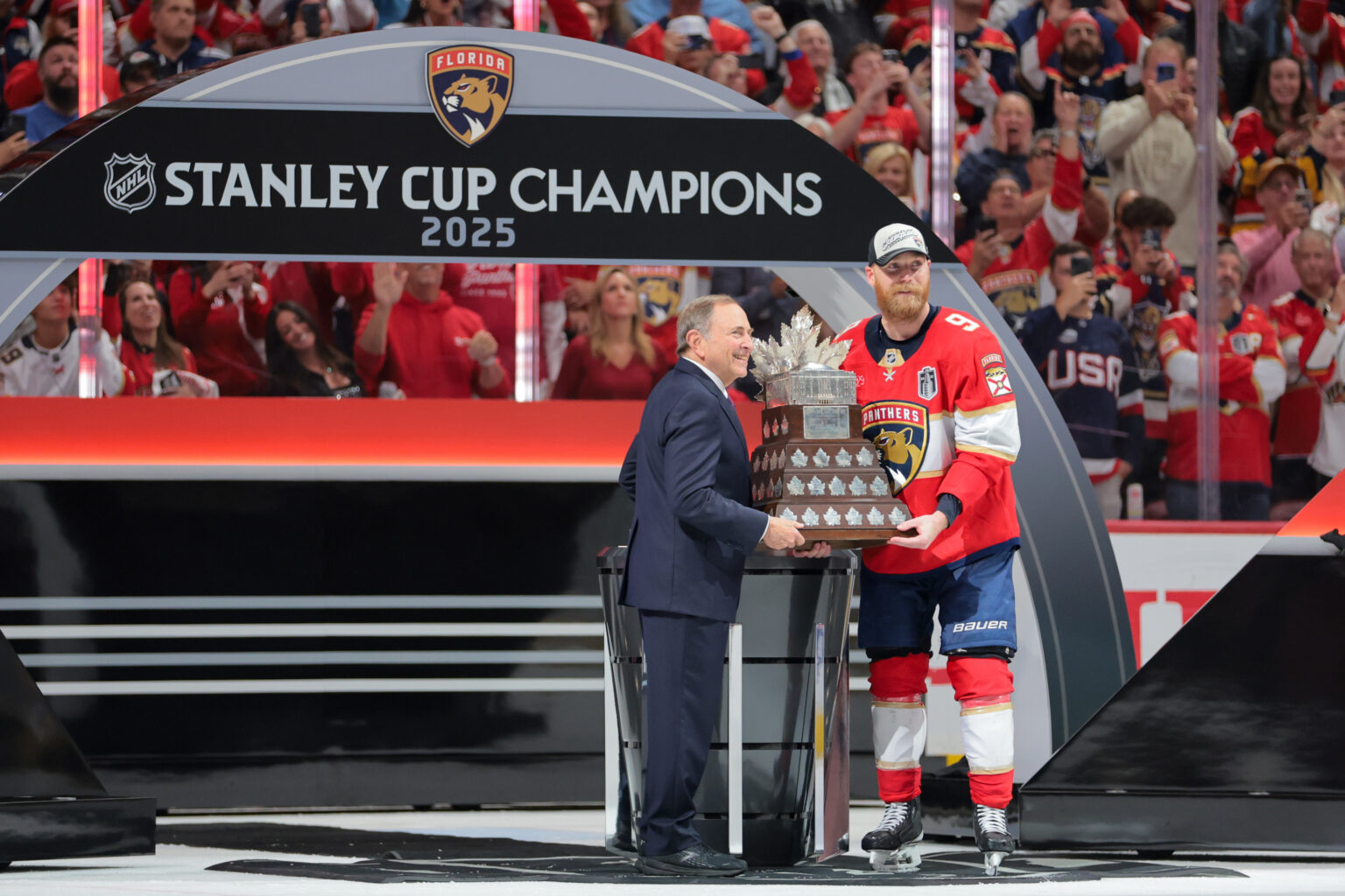 Florida Panthers Re-Sign Sam Bennett to 8-Year Deal - The Hockey ...
