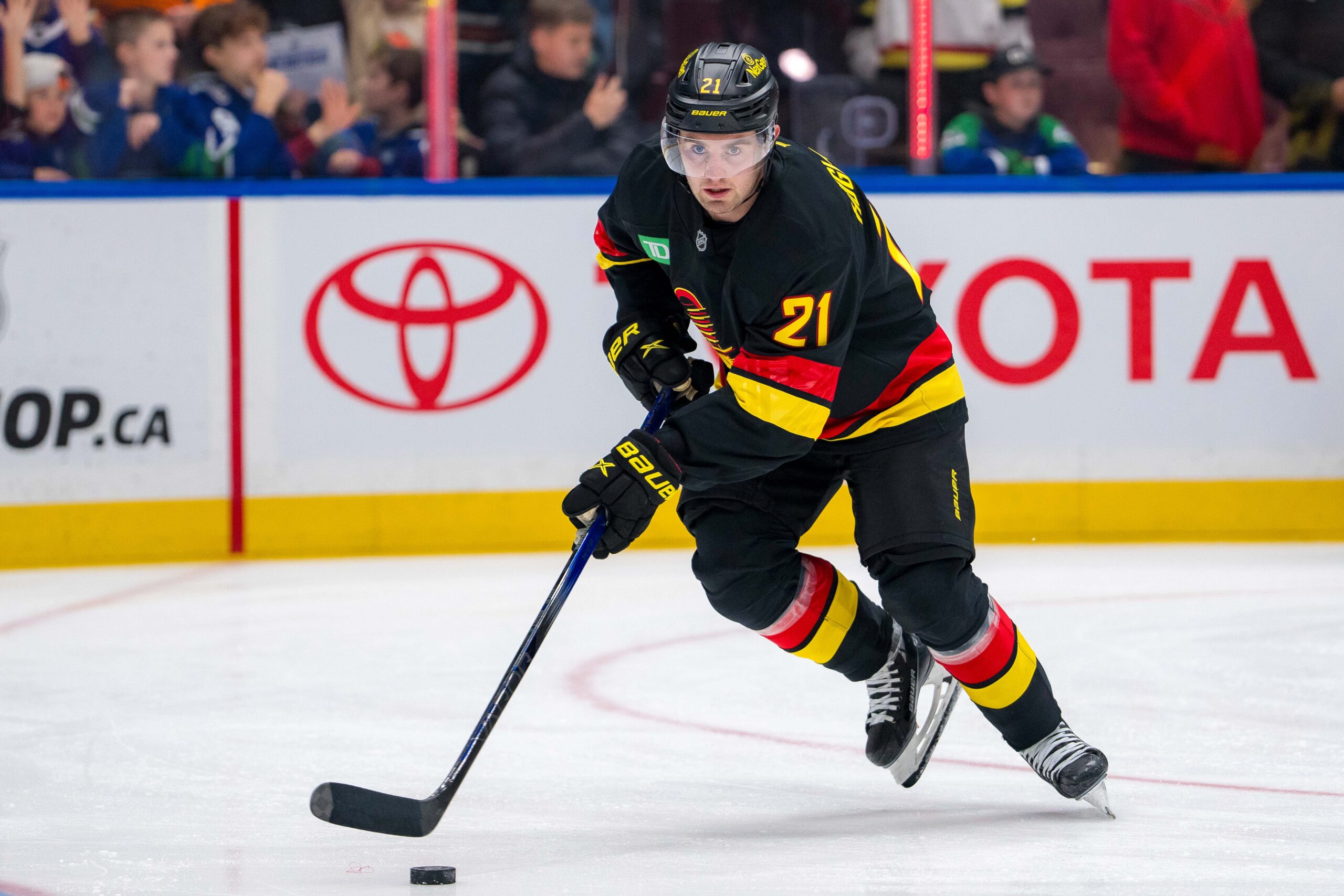 Canucks' Nils Hoglander Out 8-10 Weeks After Lower-Body Surgery - The ...