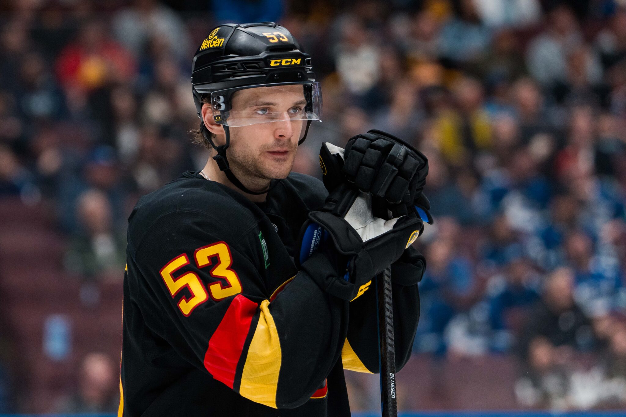 Canucks 2025-26 Player Previews: Teddy Blueger - The Hockey Writers ...