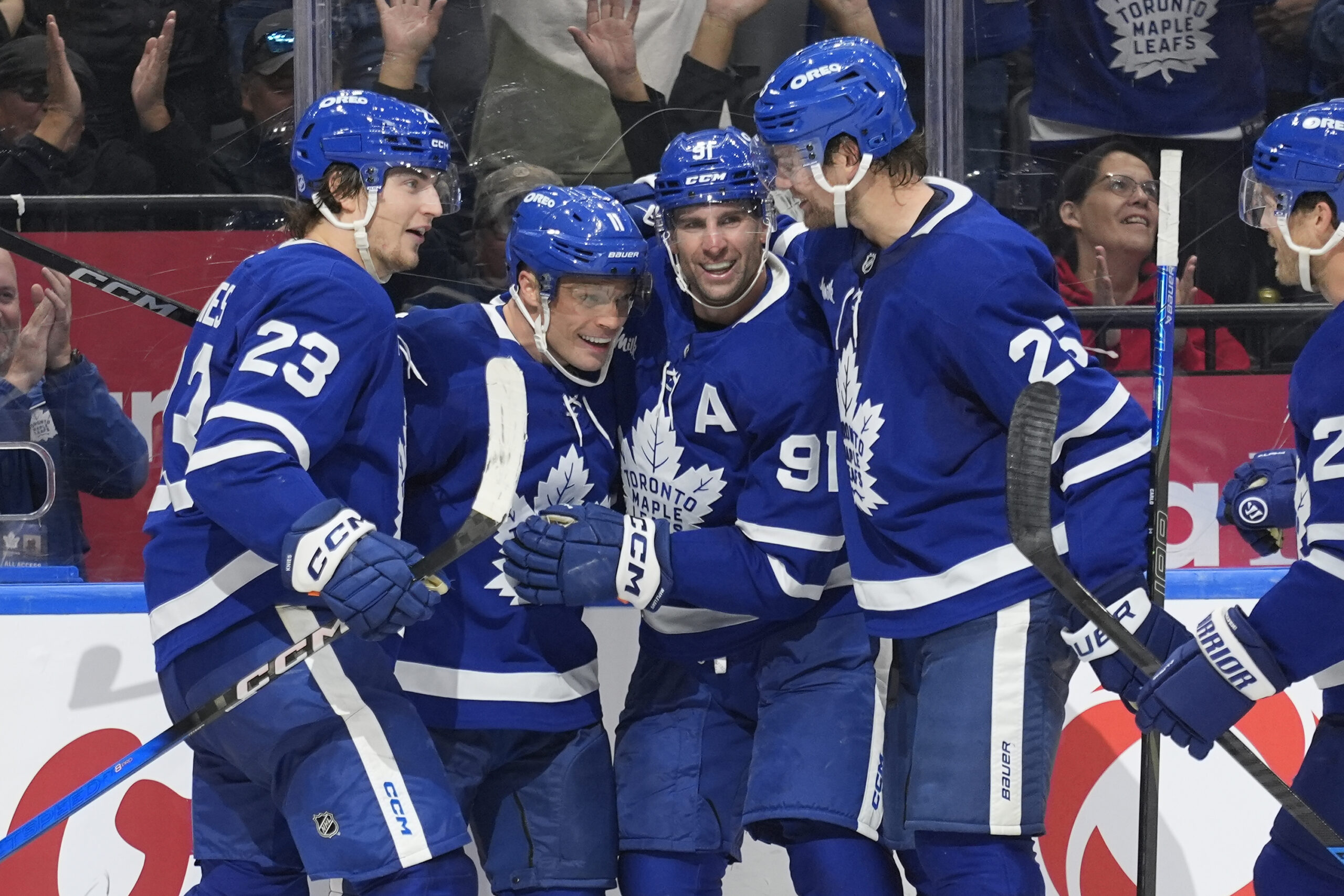3 Positives and 3 Negatives in the Maple Leafs’ 6–3 Win Over the ...
