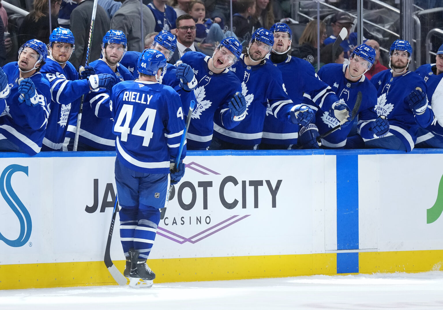 Maple Leafs Reportedly Looking to Make Roster-For-Roster Trade - The ...