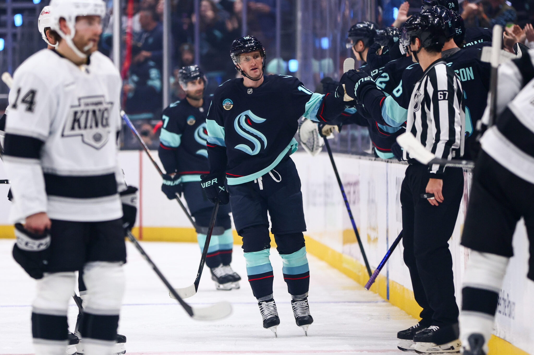 Oilers Acquire Jared McCann in Suggested Deadline Blockbuster With ...